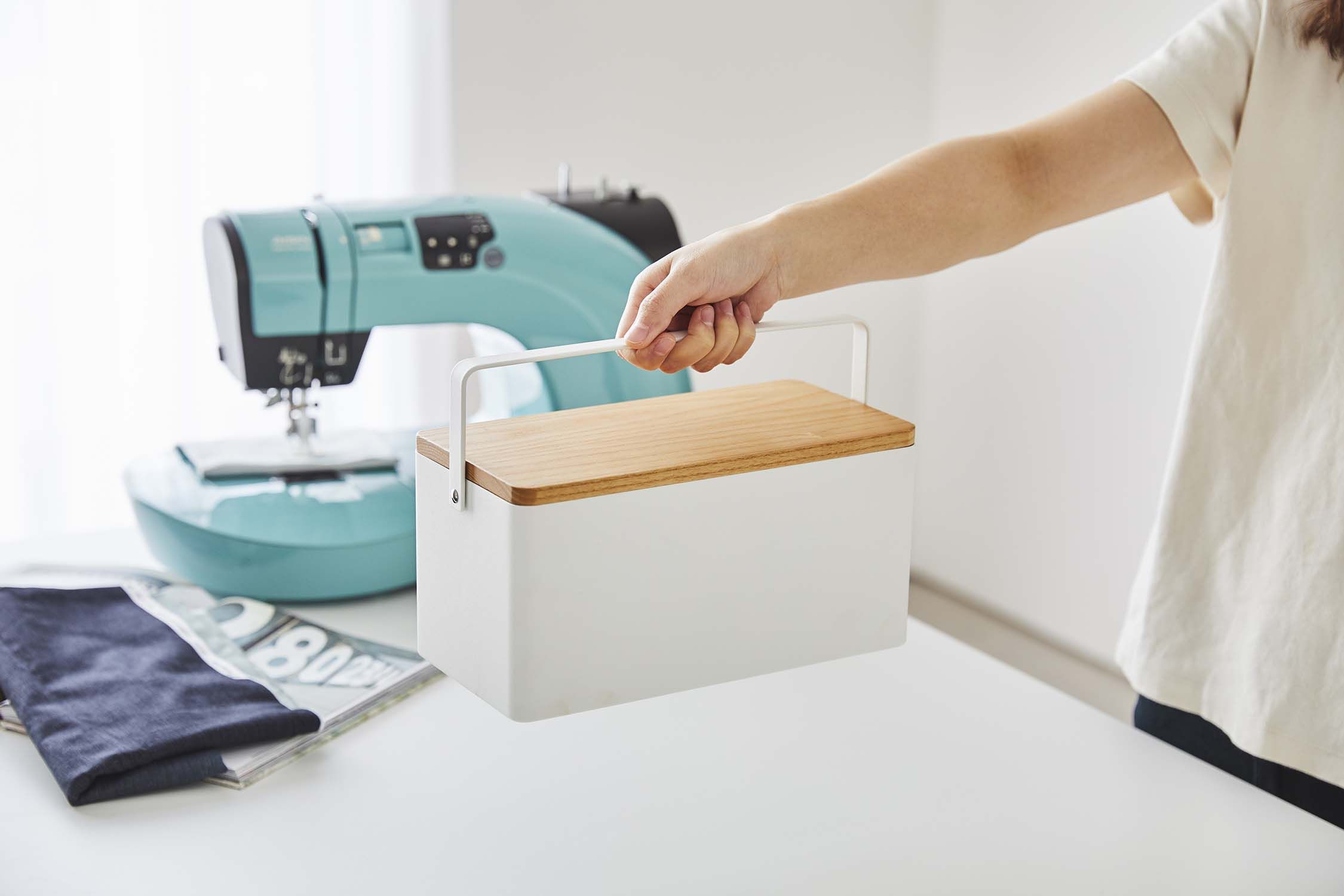 Boîte à couture sewing box (blanc)