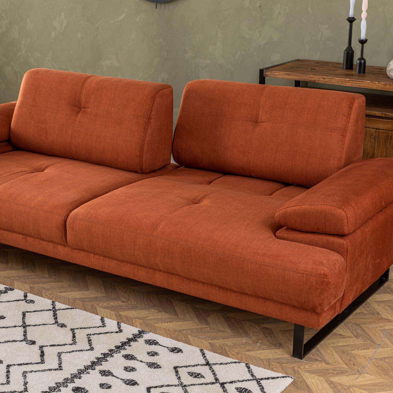 Canapé moderne en tissu orange mustang (2 places)
