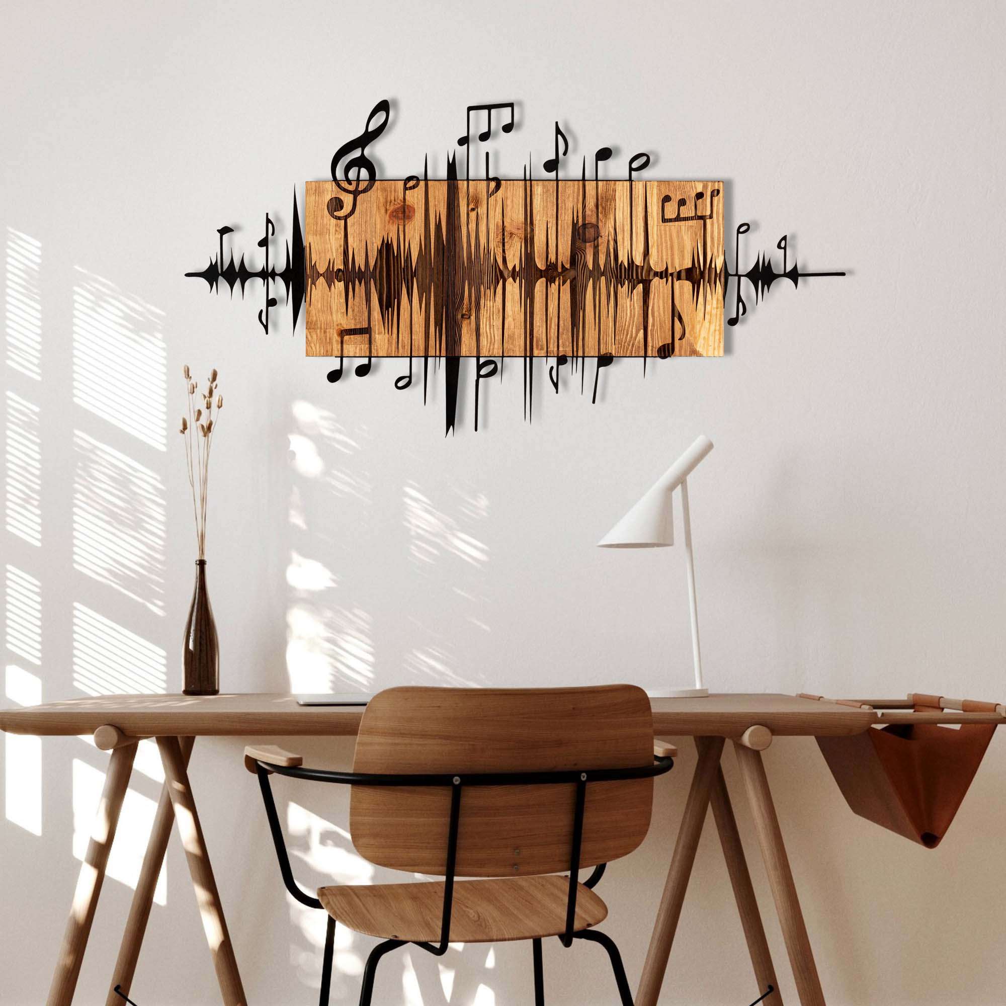 Décoration murale en métal et bois notes de musique 90 x 47 cm