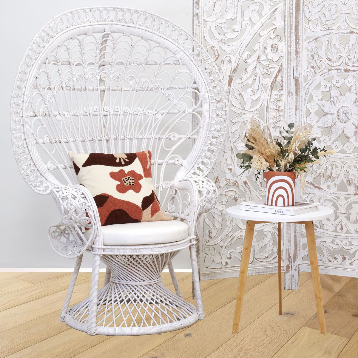 Fauteuil Emmanuelle en rotin laqué blanc - AUBRY GASPARD