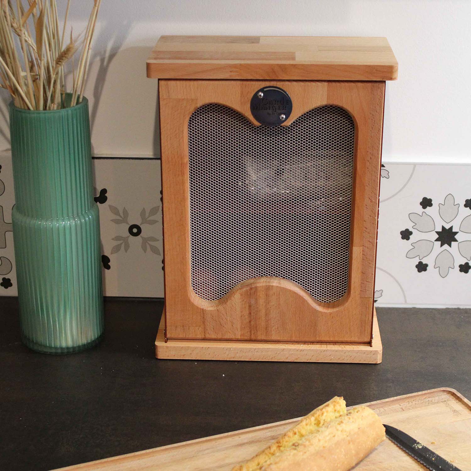 Garde-manger en acier galvanisé et bois