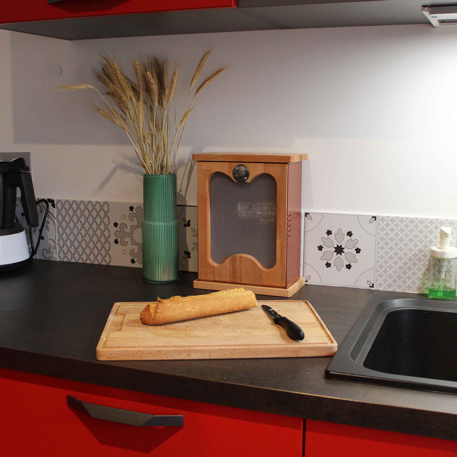 Garde-manger en acier galvanisé et bois