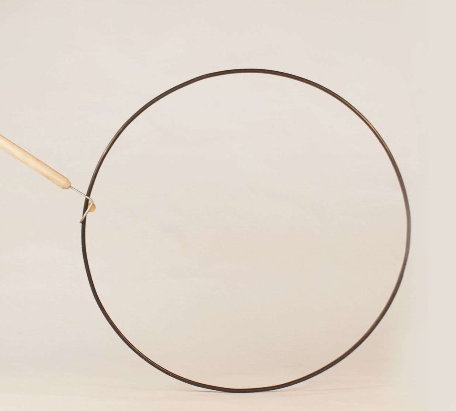 Jeu du cerceau avec baton