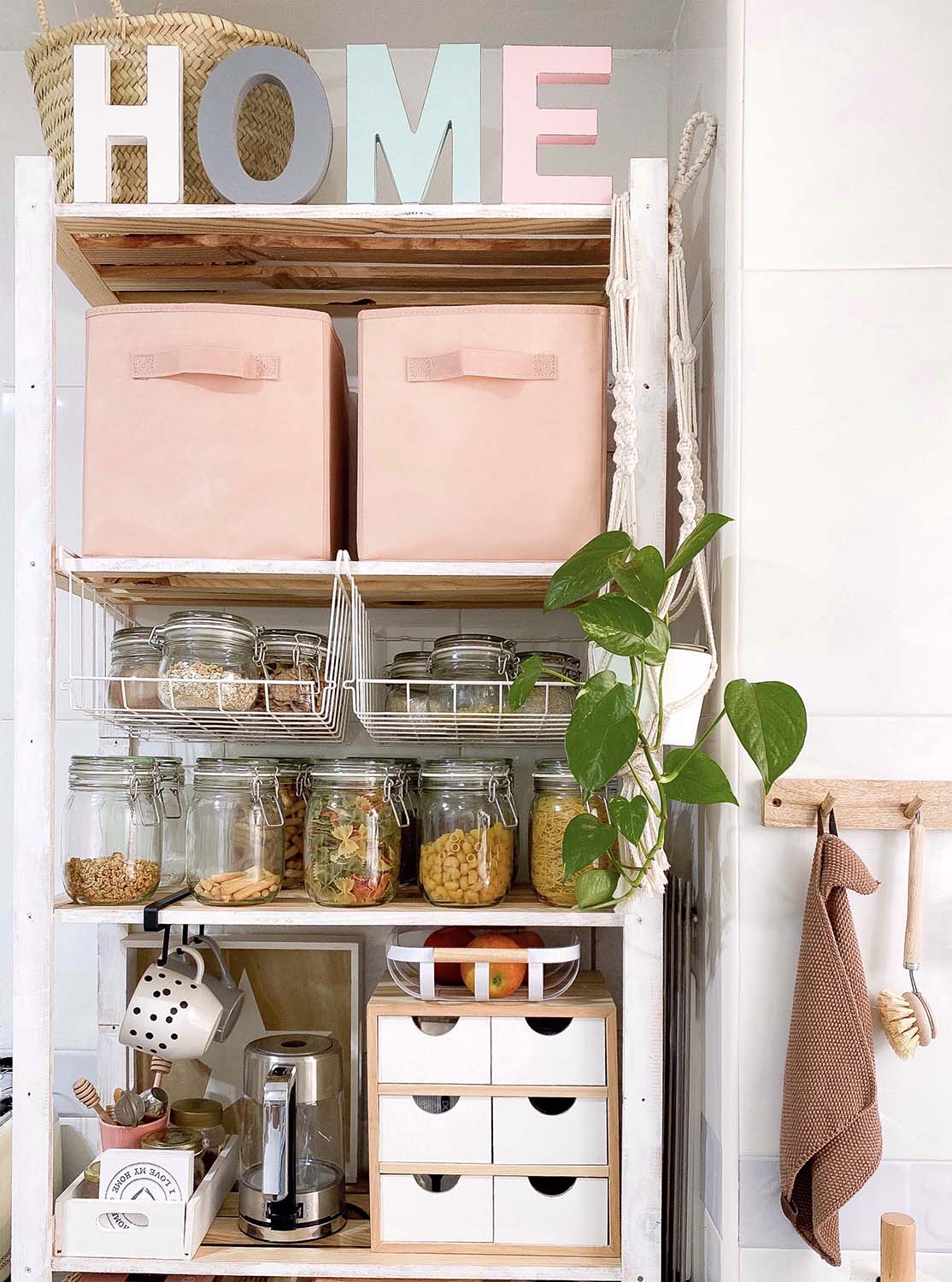 Mini rangement bloc en pin brut avec tiroirs (6 tiroirs m2)