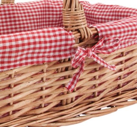 Panier rectangulaire en osier fendu "campagne chic"