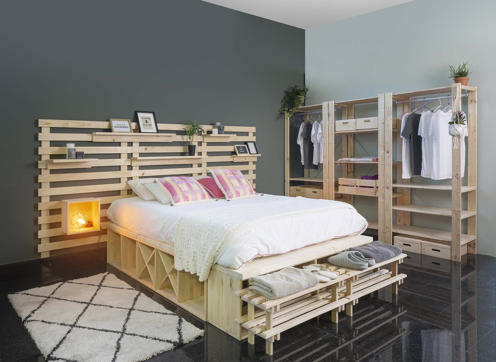 Penderie en pin massif evolution (hauteur 174 cm)