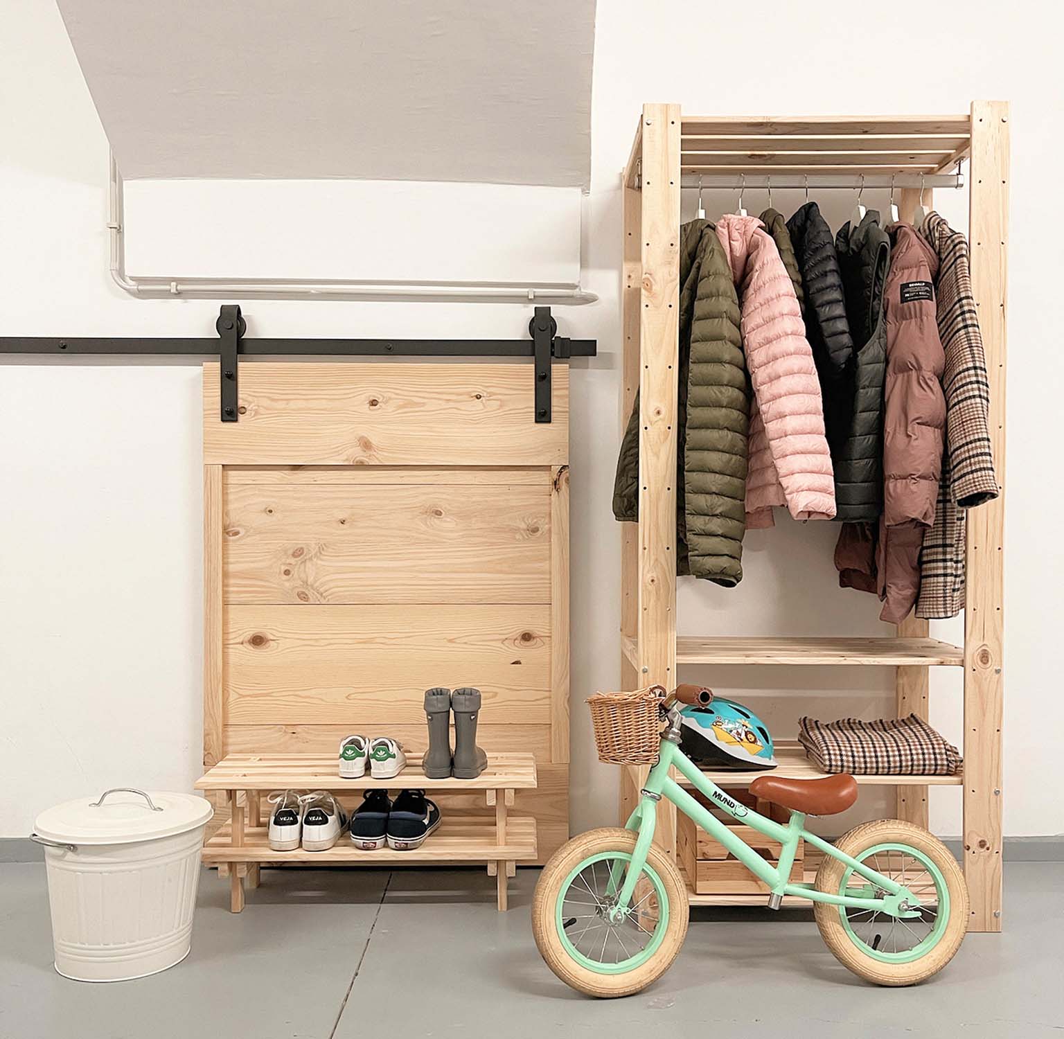 Penderie en pin massif evolution (hauteur 174 cm)