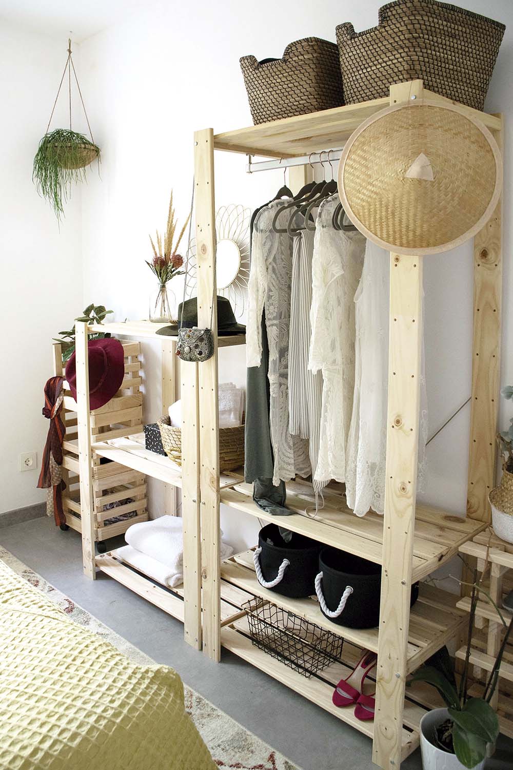 Penderie en pin massif evolution (hauteur 174 cm)