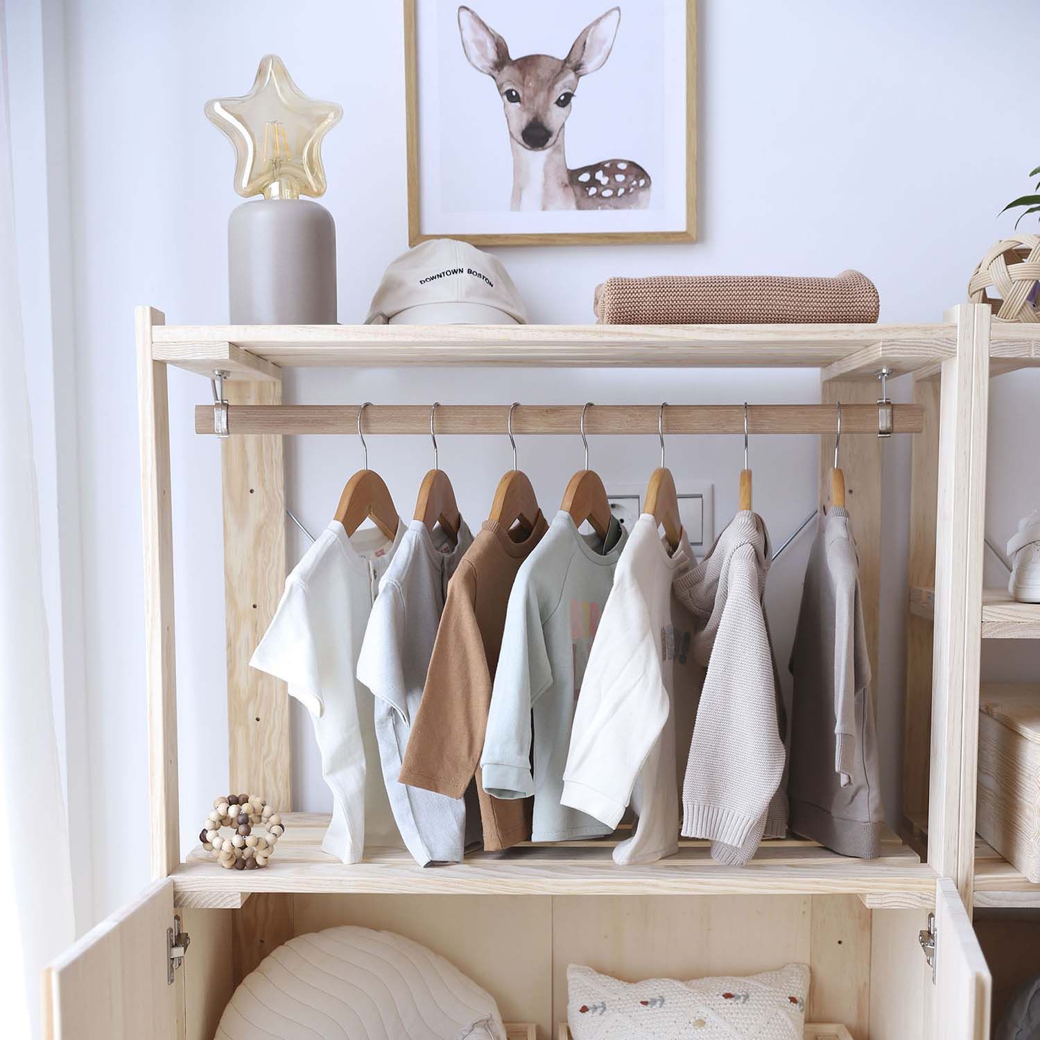 Penderie en pin massif nova (76.5 x 38.5 x 110 cm)